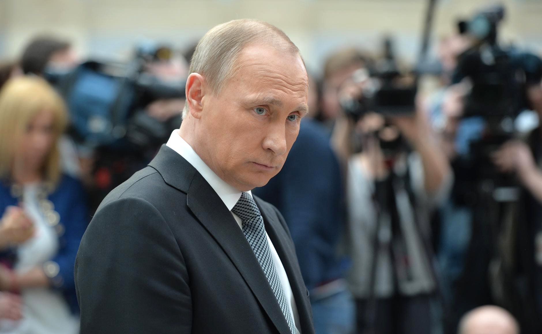 Vladimir Putin answers journalists’ questions – Czech & Slovak Leaders