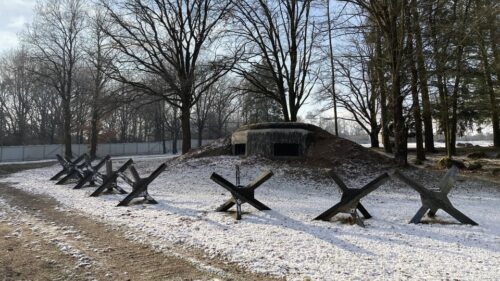 Czech hedgehog: 1930s anti-tank obstacle also seen in today’s Ukraine ...