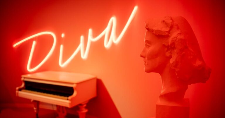 Soňa Červená exhibition at Prague museum marks 100th birthday of ...